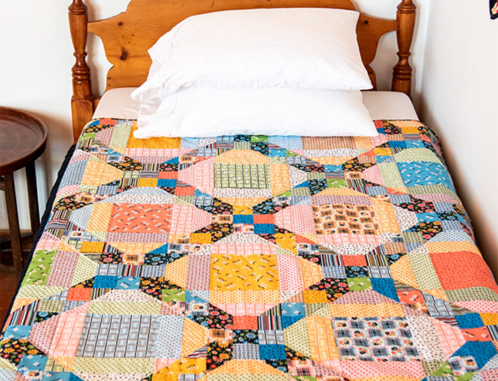 Quilting for Beginners: How to Baste Quilt Layers Together - Wise Craft ...